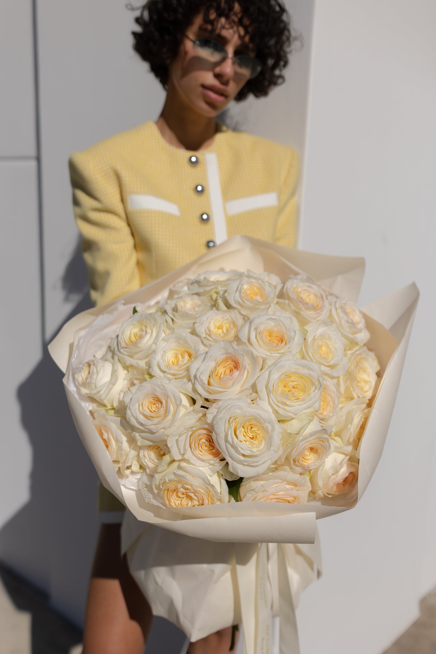 Bouquet No. 80 Creamy Roses - by floral design Aya Flowers