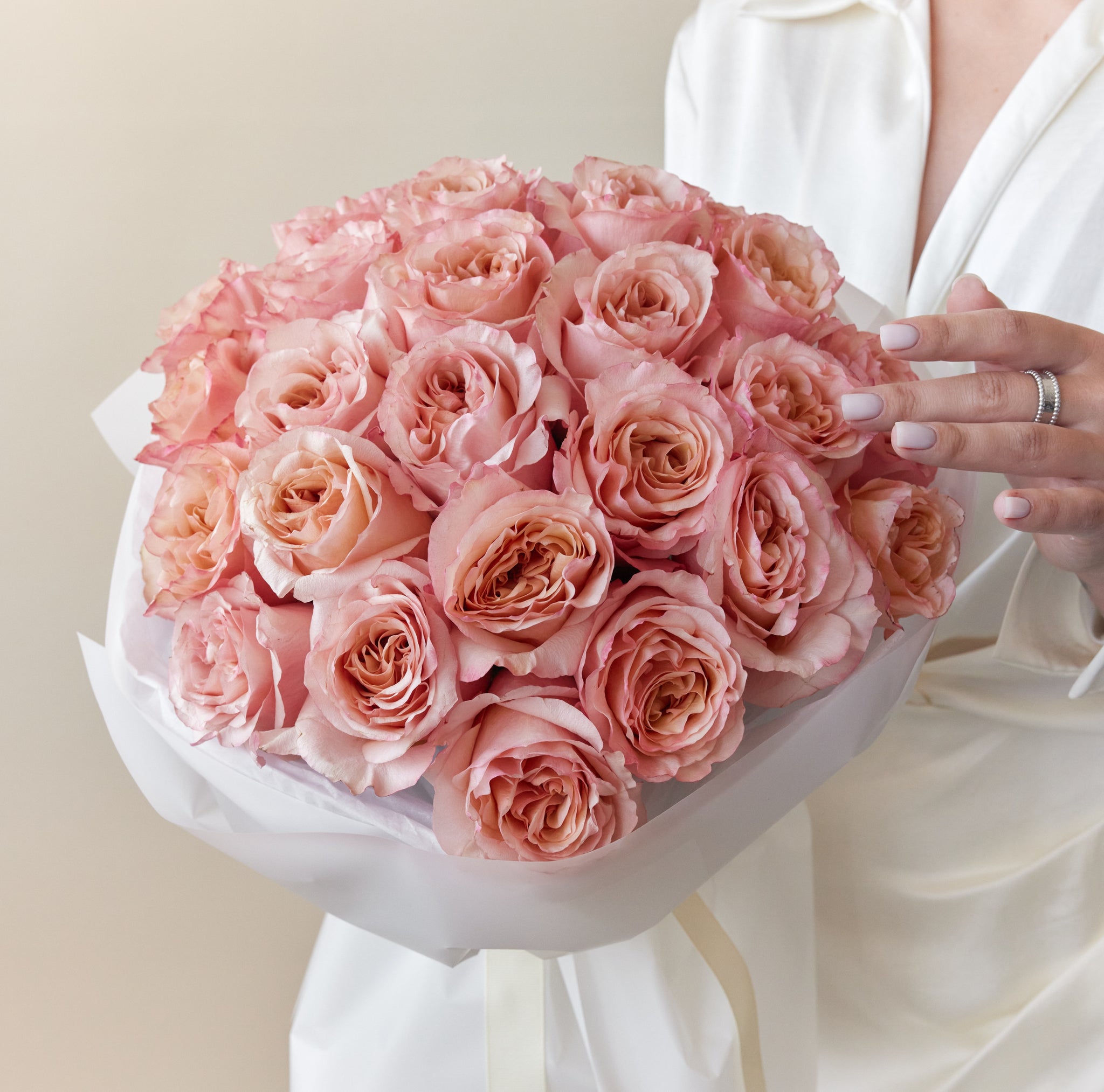 Bouquet No. 86 Light Roses - by floral design Aya Flowers