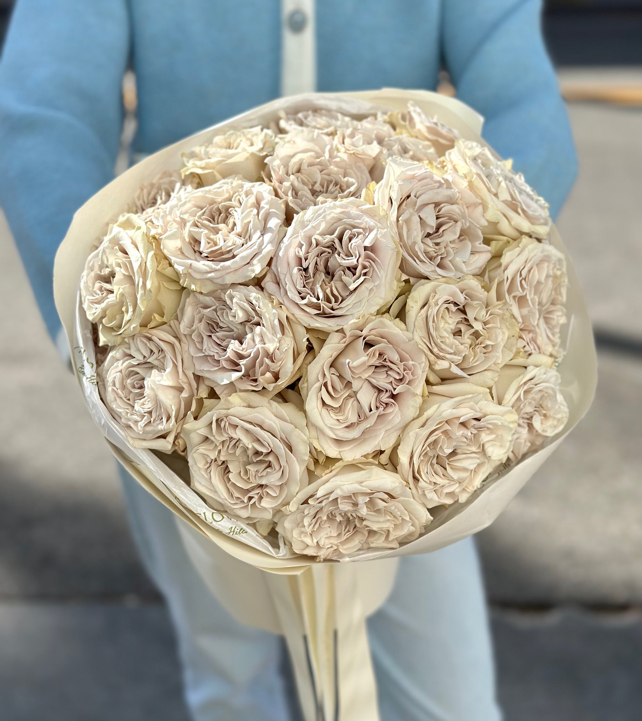 Bouquet No. 1035 Limited edition roses - by floral design Aya Flowers