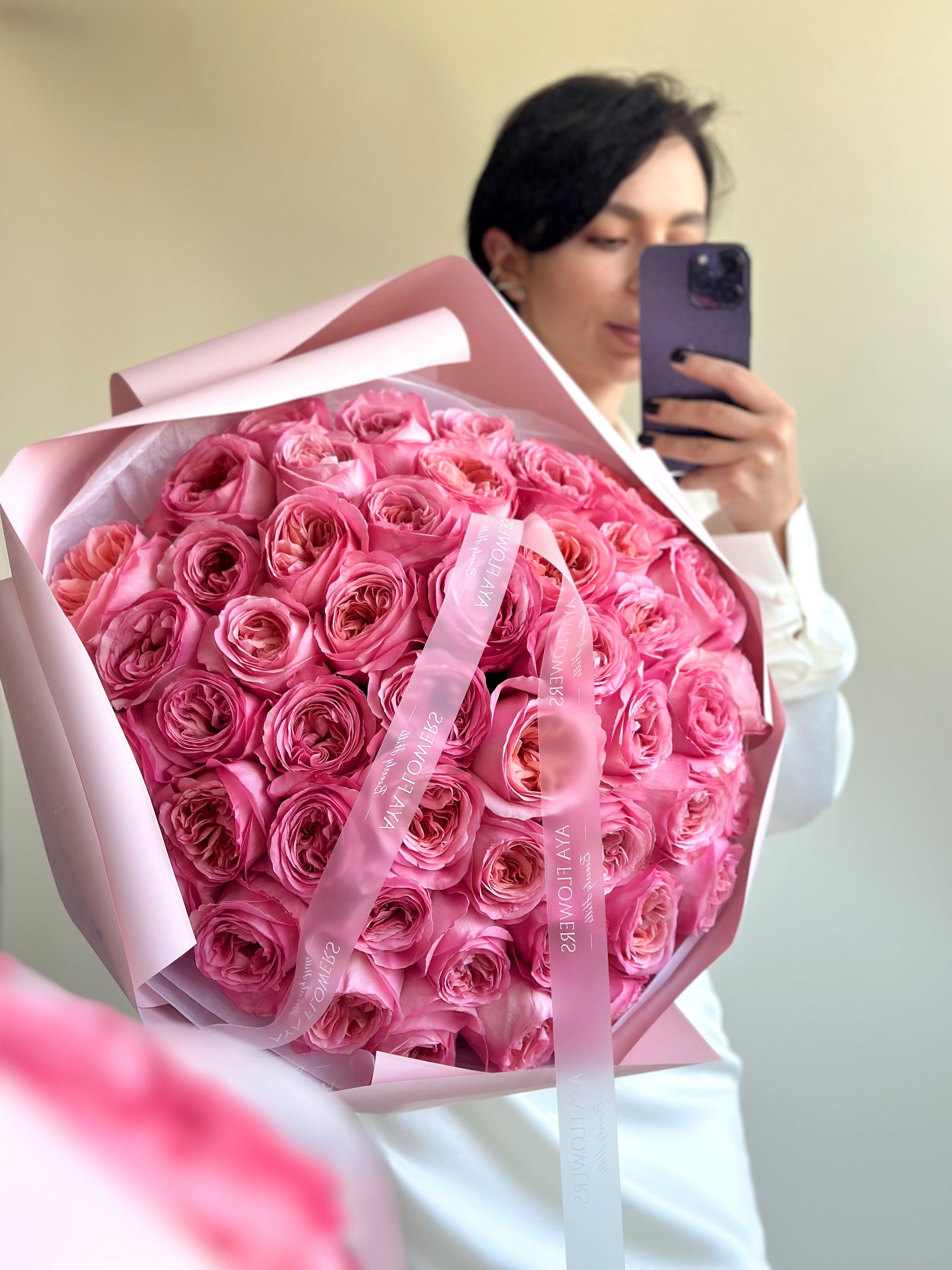 Bouquet No. 86 Light Roses - by floral design Aya Flowers